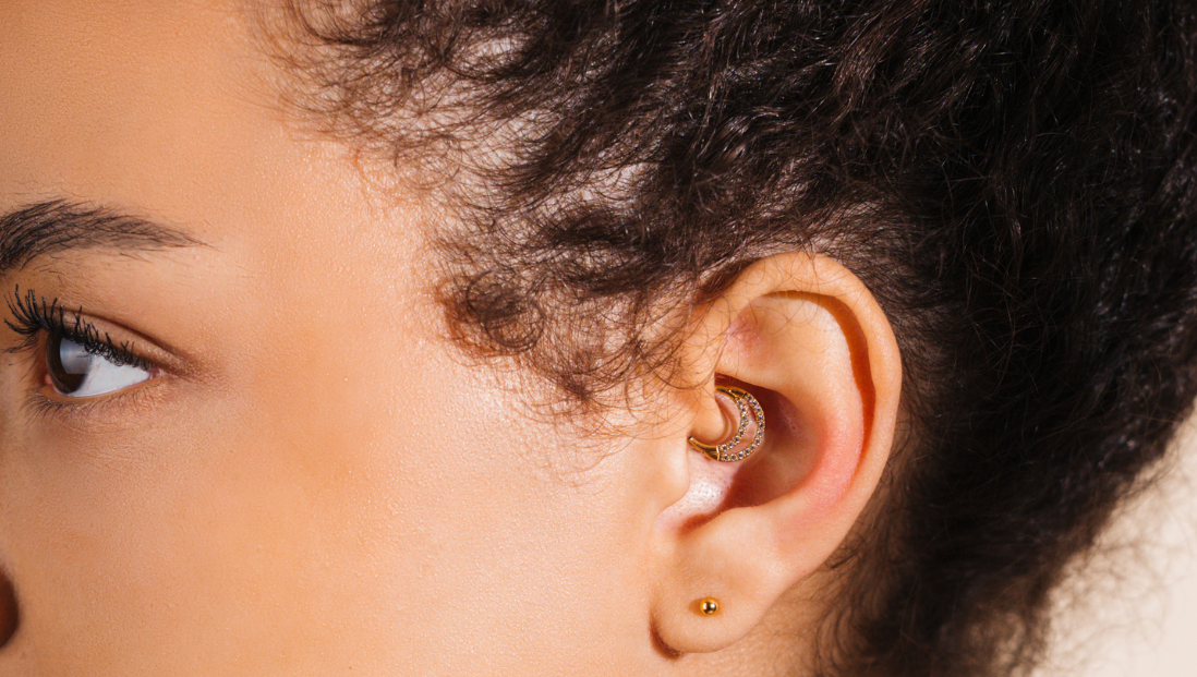 A Complete Guide to Daith Piercing: Style, Care, and FAQs – Shemisli Jewels